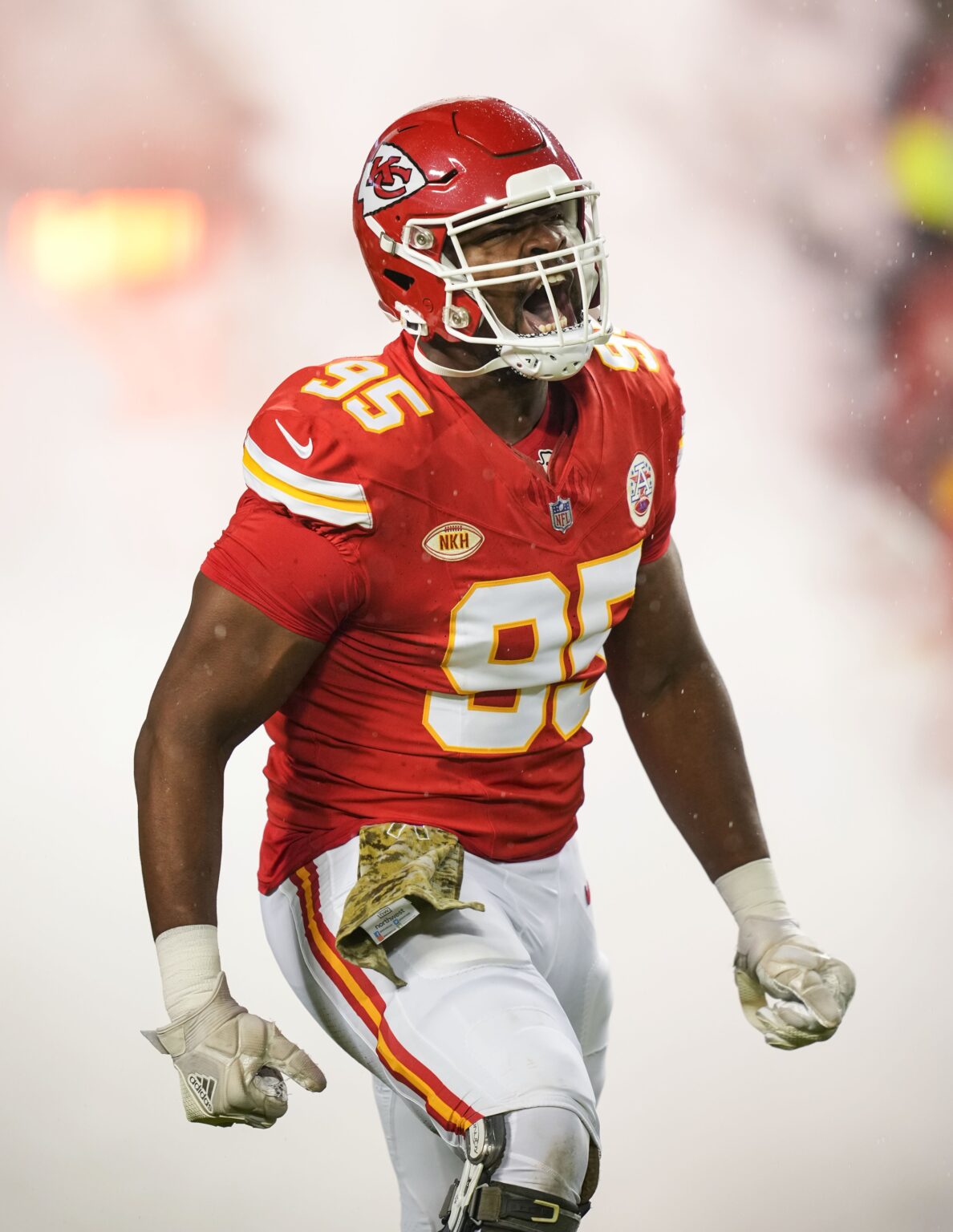 Chiefs' All-Pro Super Bowl Hero Signs With AFC Rival