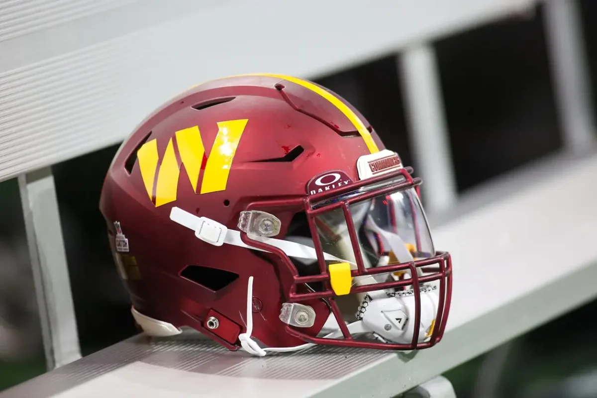 "I'm Done" Commanders Informed Of Shocking Retirement, 140-Game Starter And 5x Pro Bowler Walks ...