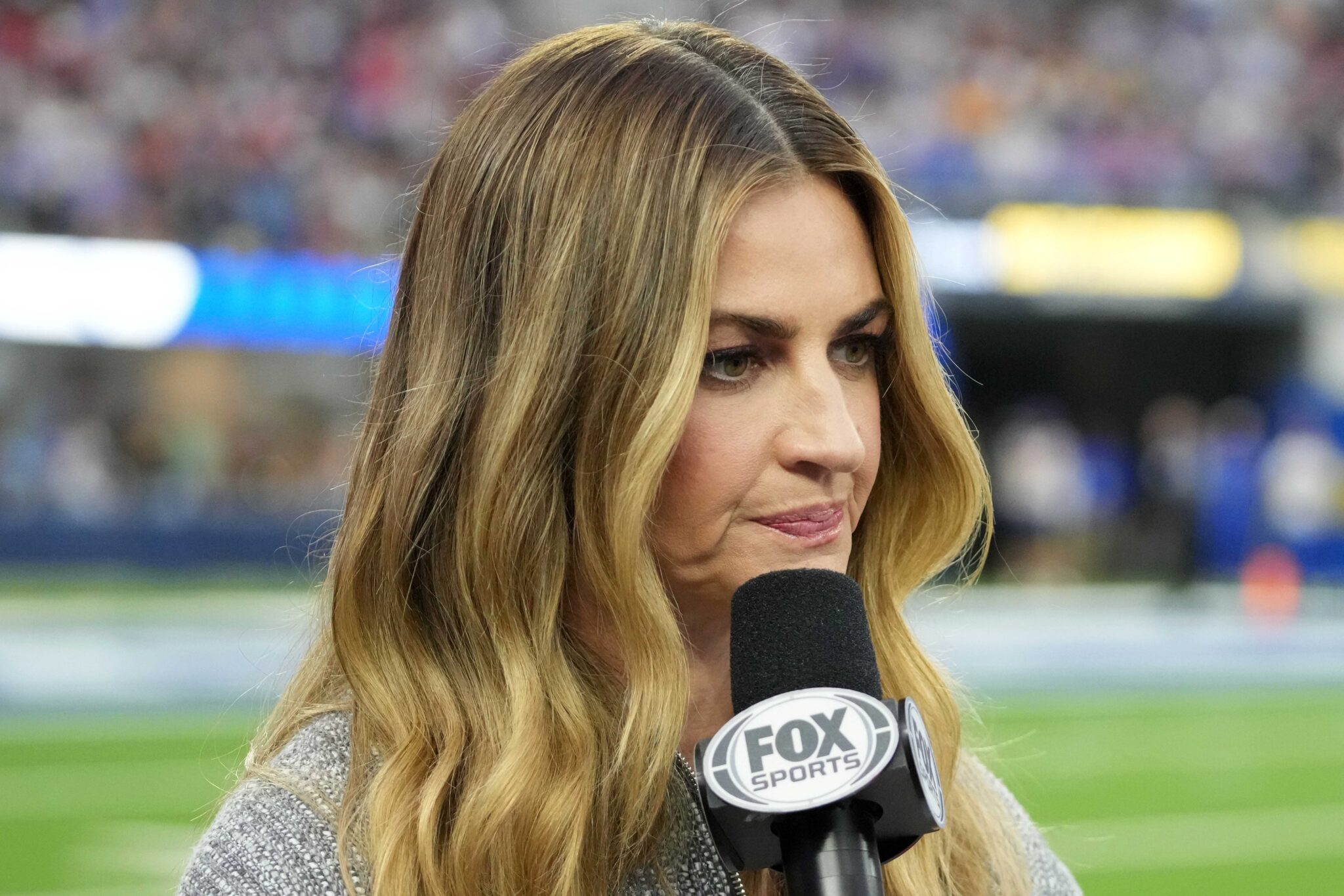 Erin Andrews Exposes Media Double Standard After Jason Kelce’s Cowboy ...