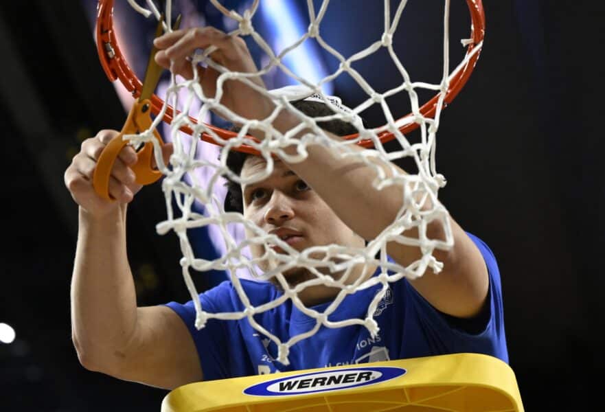 "Was Once A Highly-Touted Football Prospect": Florida Gators Star ...