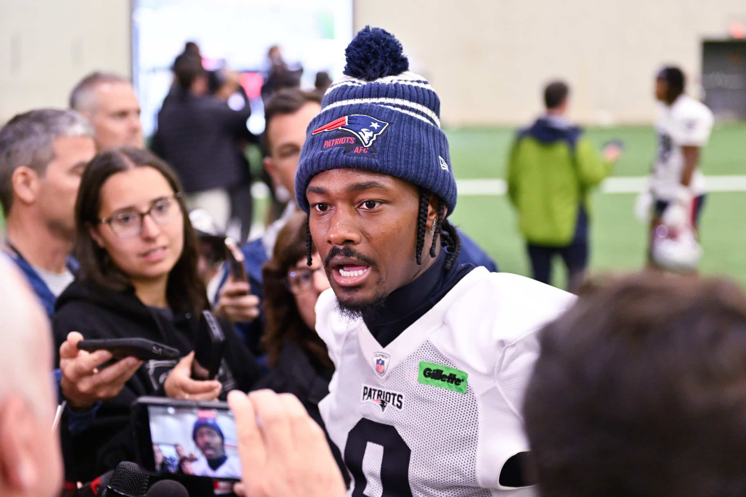 PICS: Stefon Diggs’ Rumored Baby Girl With Aileen Lopera Looks Just ...