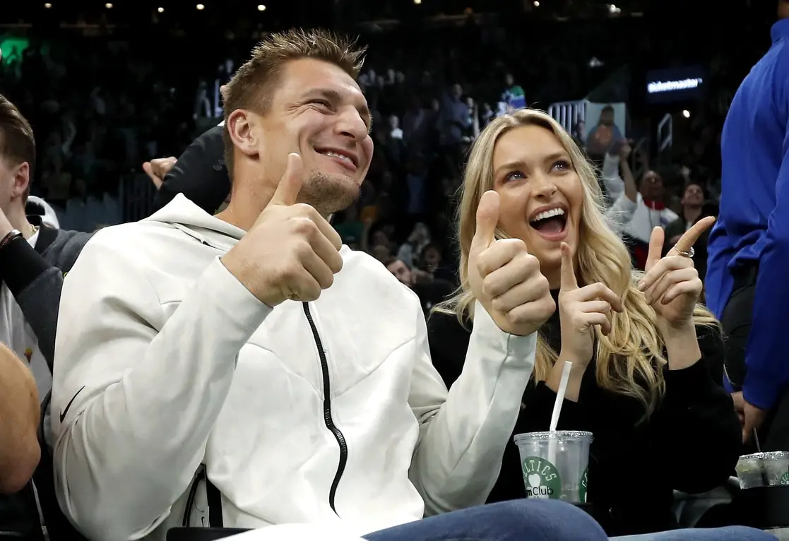 Rob Gronkowski’s GF Camille Kostek Drops Post As Patriots Snap Bills’ 5 ...