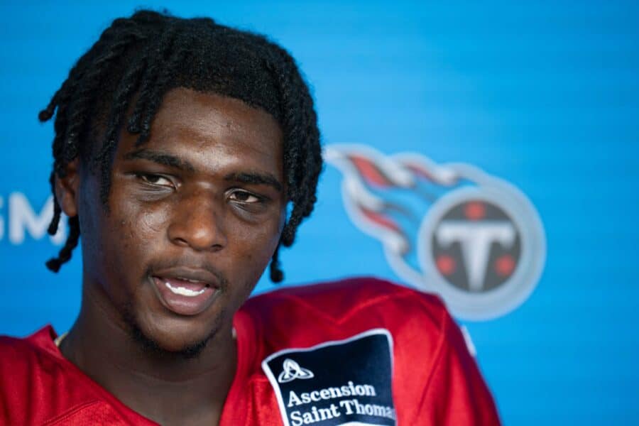 "Best-Case Scenario": Tennessee Titans Have Good News For Franchise QB ...