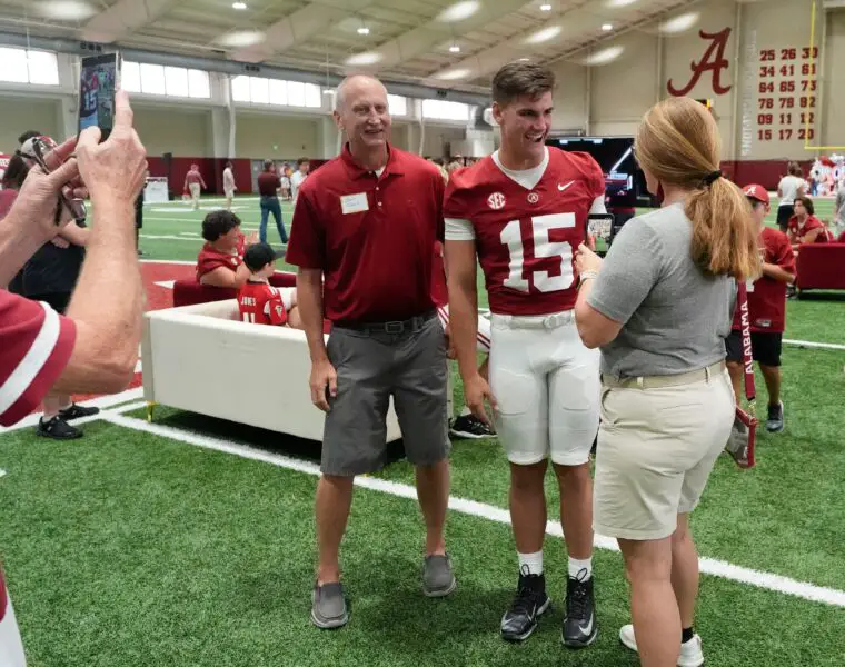 "All Sets Up To Help Simpson": Alabama Crimson Tide Quarterback Ty ...