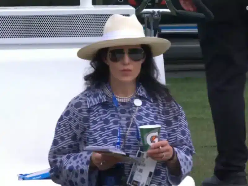 "No One Likes Her Because She Is A Robot": NFL Fans Sound Off About ...