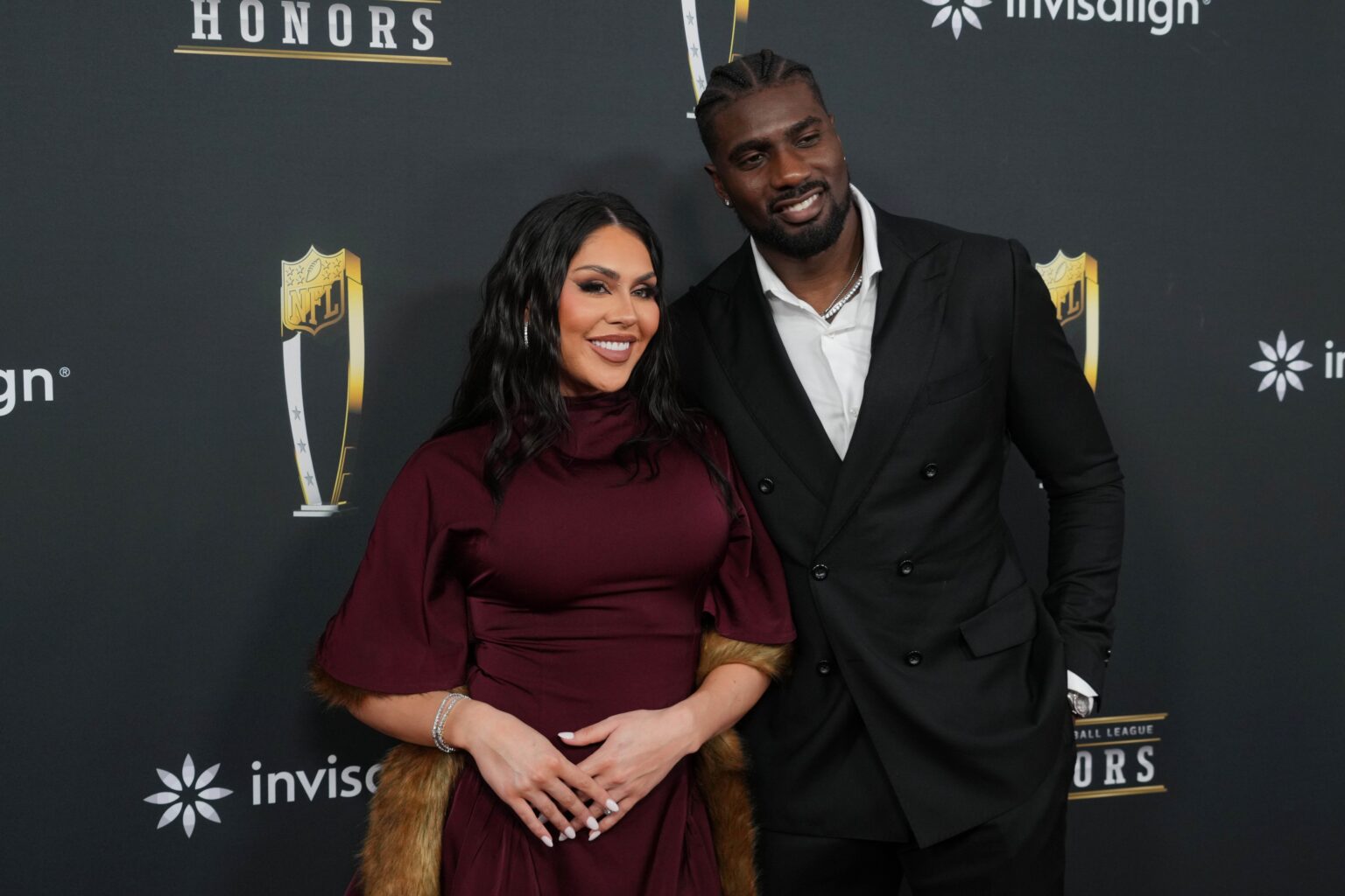 LOOK: Juwan Johnson Shows Love While Chanen Rocks Bold Look Vs. Cardinals