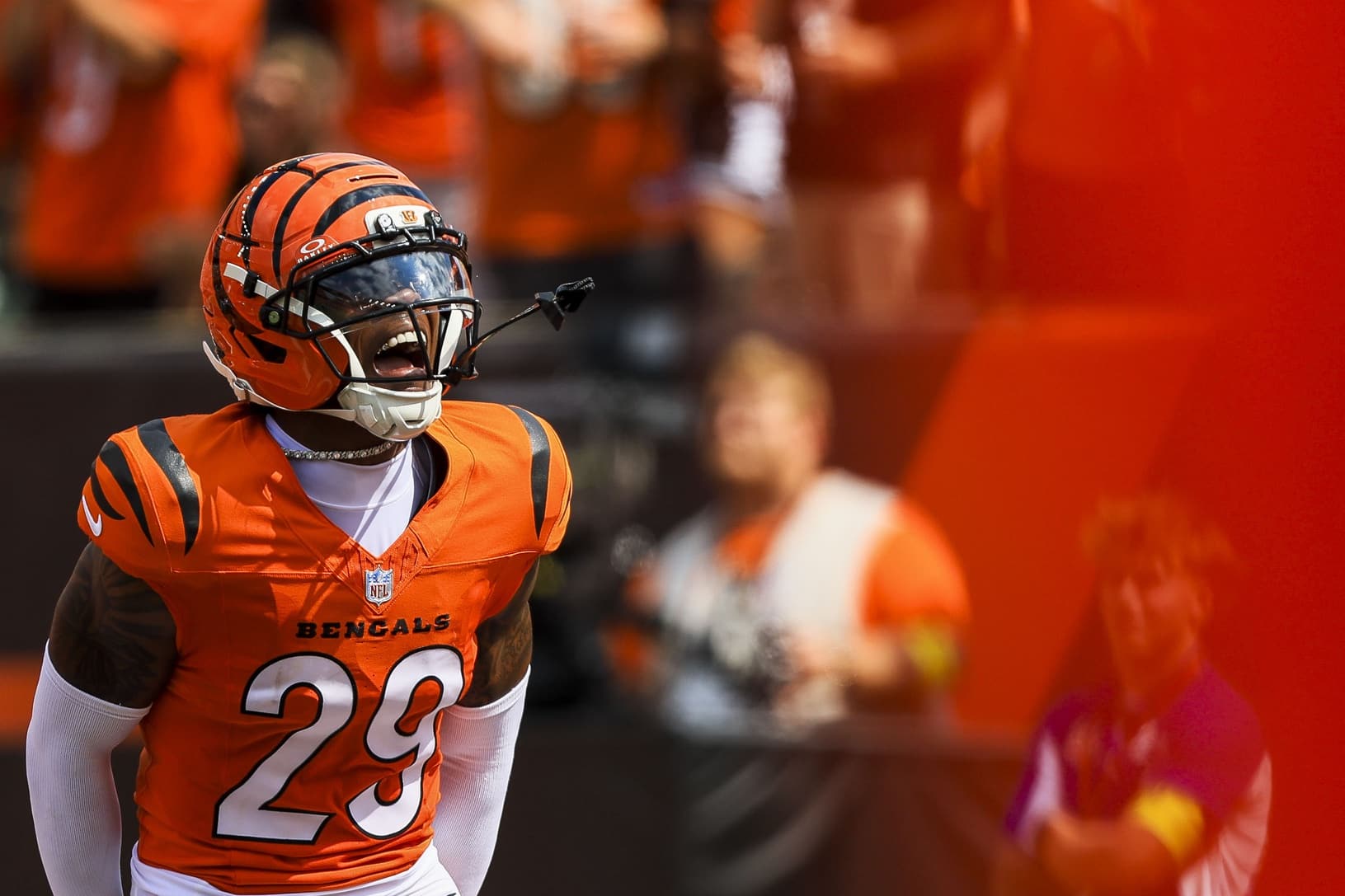 "He's Our Starter?!" NFL Sees 26-Year-Old Star Receive Prison Sentence ...