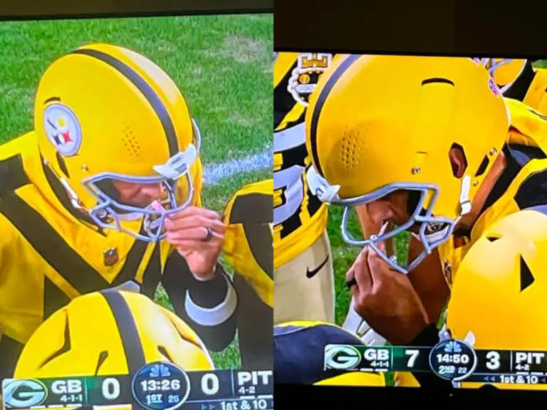 “Why He Again Smelling His Poop?”: NFL Fans Roast Aaron Rodgers For ...