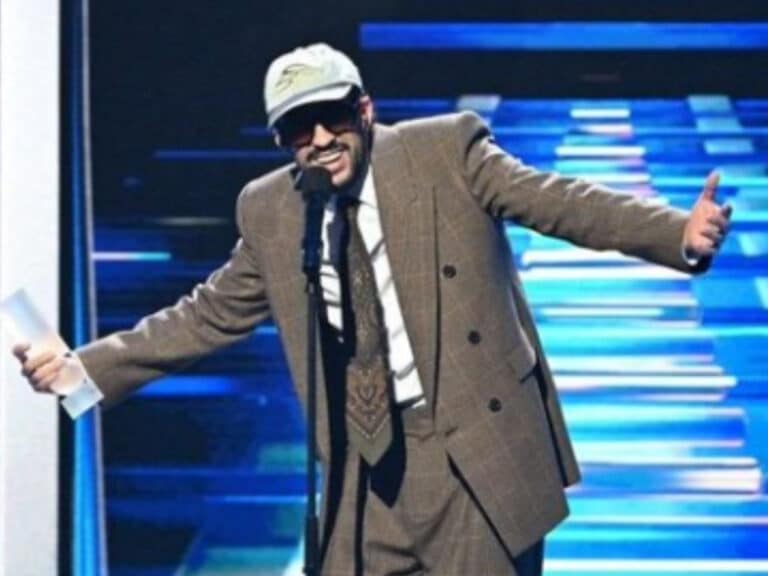 Super Bowl Halftime Bombshell: Bad Bunny's All-Spanish Show Has Trump ...