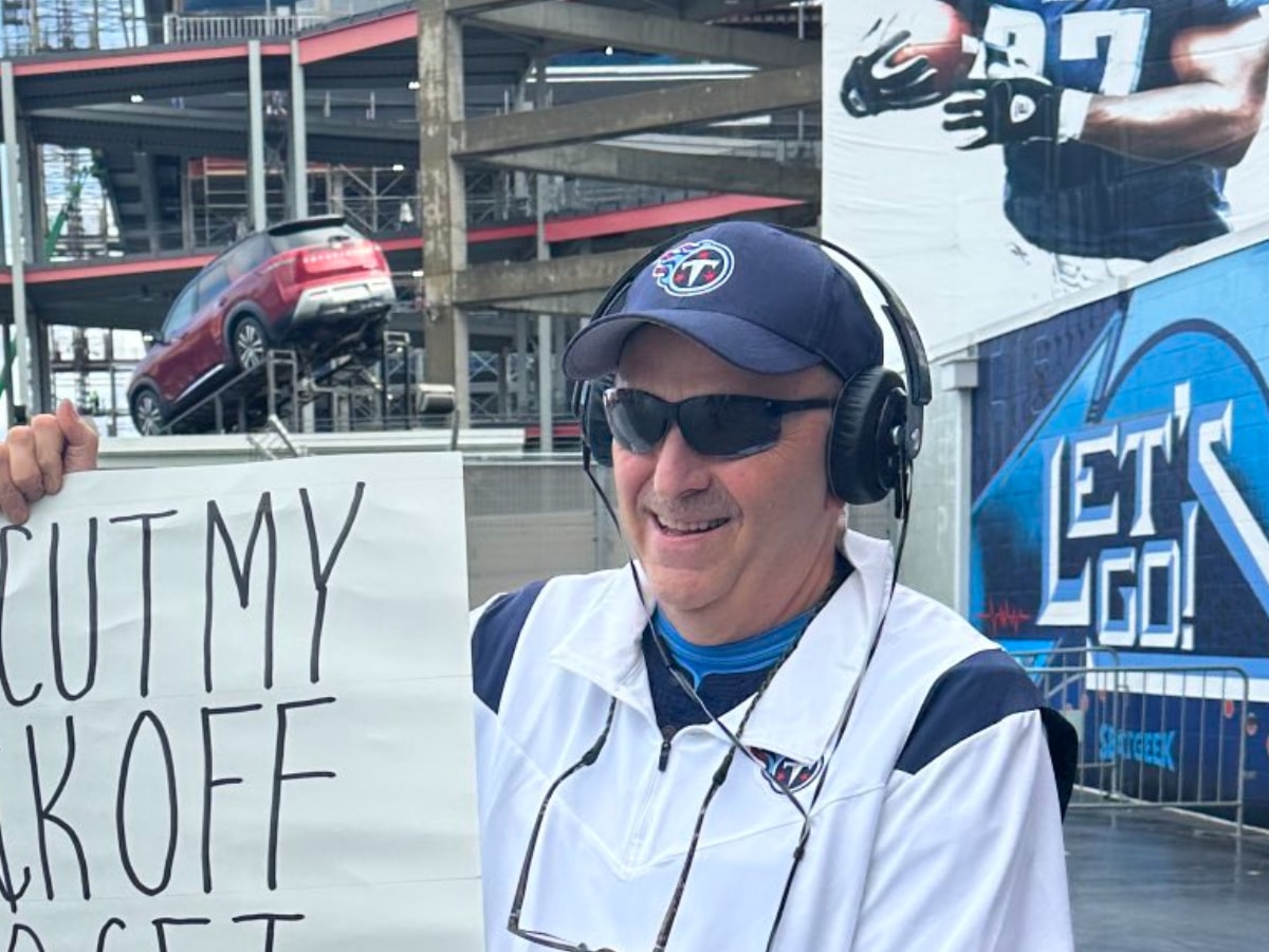 Mike Vrabel Set To Praise Two Receivers For Rare Versatility After ...