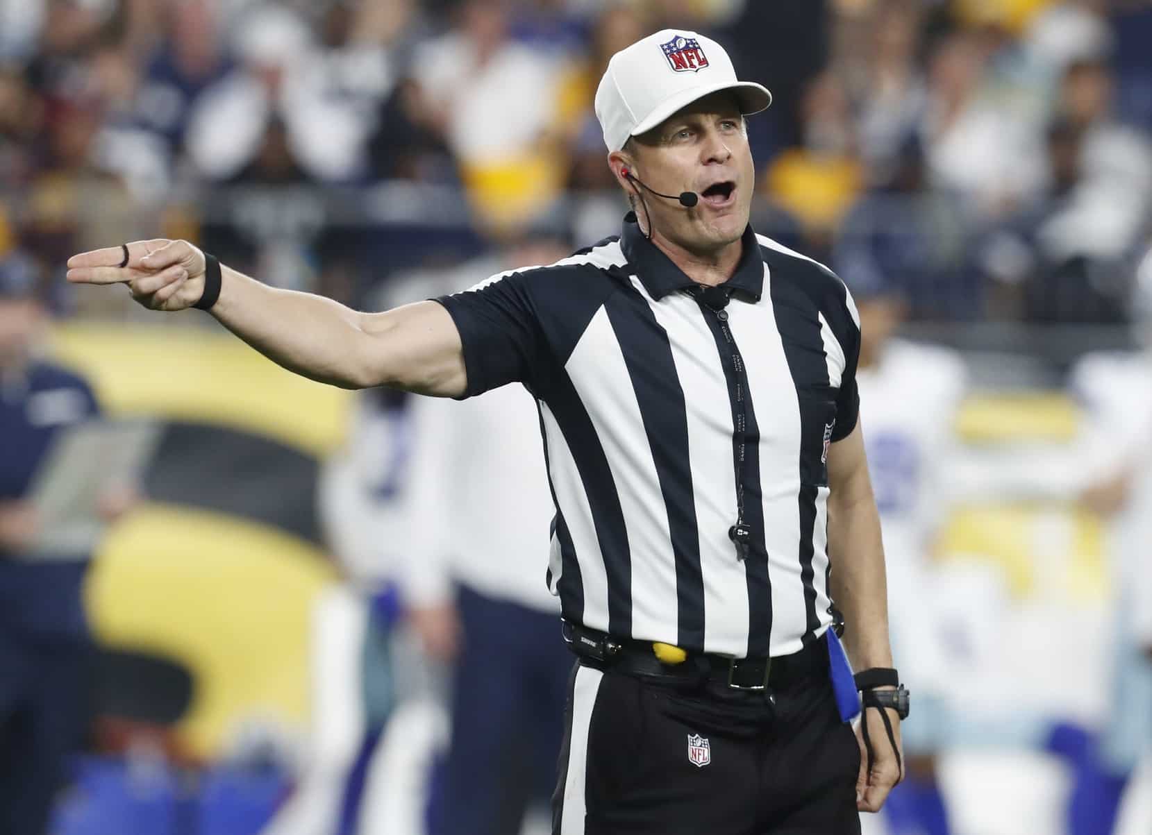 "He Should Be Banned": Buffalo Bills Fans Furious With Referee Shawn ...