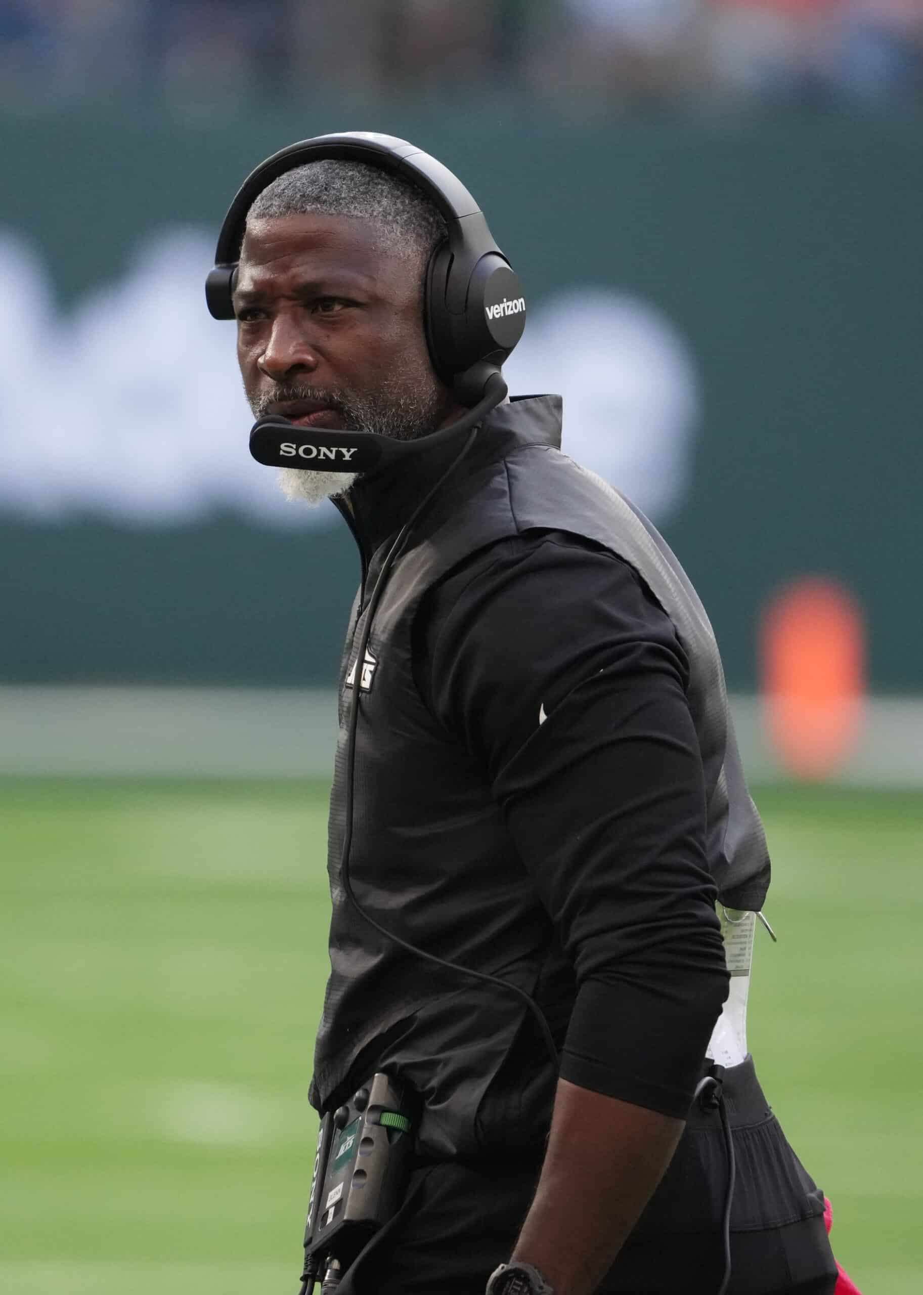 (Watch) NFL Stadium Completely Empty At Kickoff In Shocking Crowd Turn ...