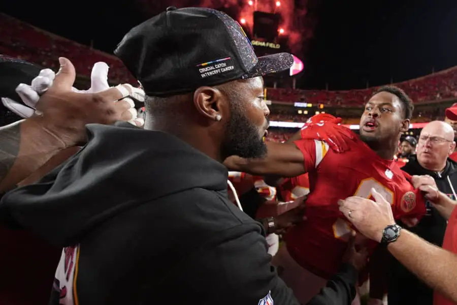 “Cheap Blindside Hit”: NFL Fans React After Proof Of Chiefs' 'Bullying ...
