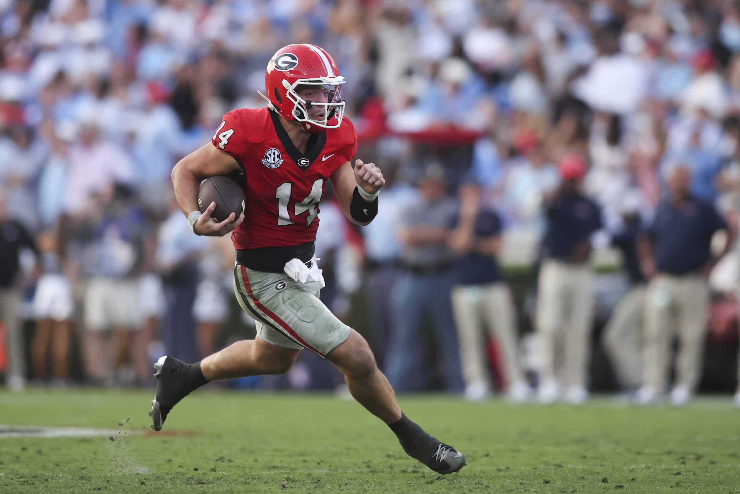 "GOT THAT DAWG IN HIM": Georgia Bulldogs Fans React To QB's Performance ...
