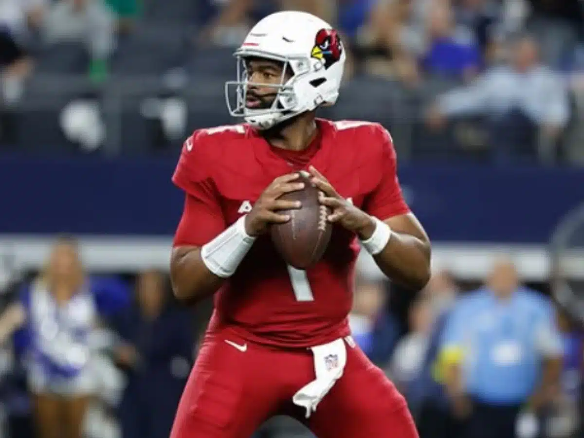Jacoby Brissett Surpasses Aaron Rodgers With NFL’s Lowest Career ...