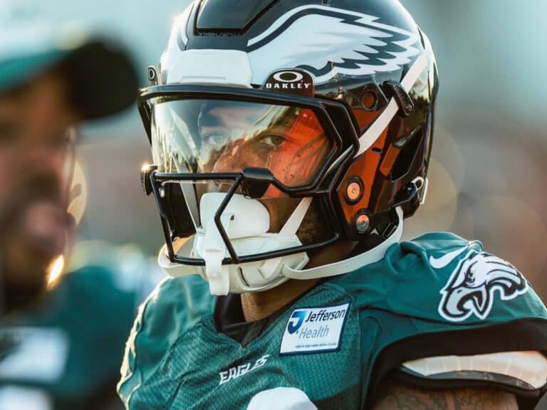 "We've Been Fleeced": NFL Fans Explode As Eagles Shuffle Reserve ...