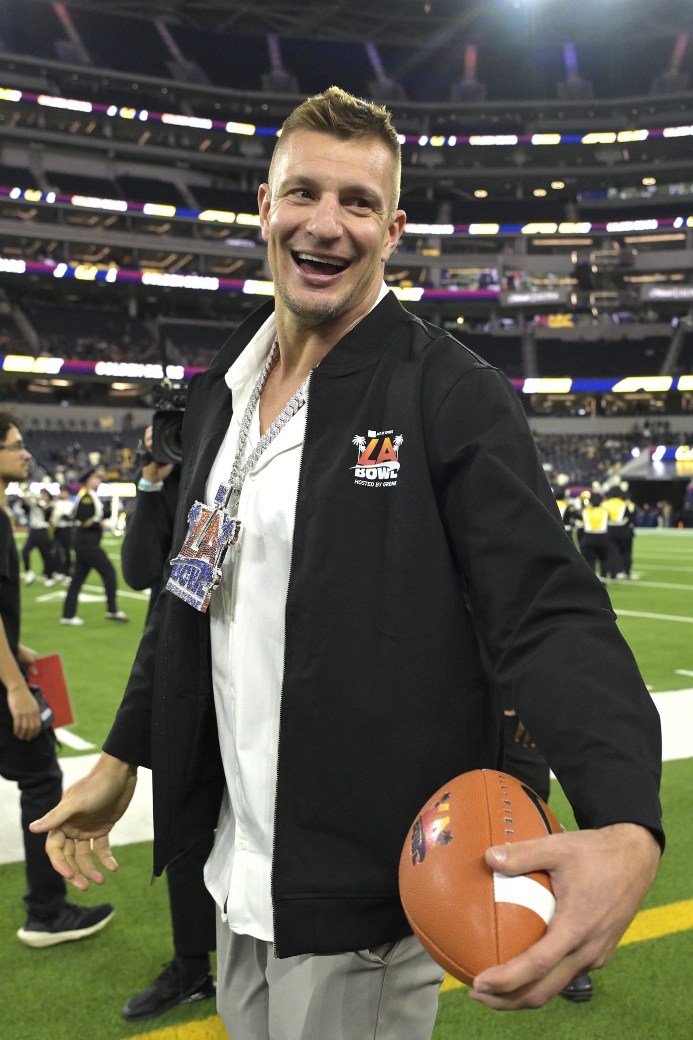 "Signing Bonus": Rob Gronkowski's Hilarious Response To Robert Kraft's ...