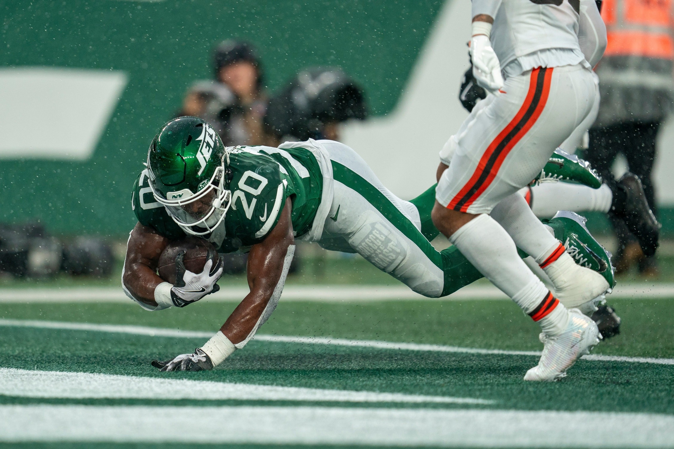 Breece Hall’s 82 Explosive Runs Highlight His Value Ahead Of 2026 Free ...