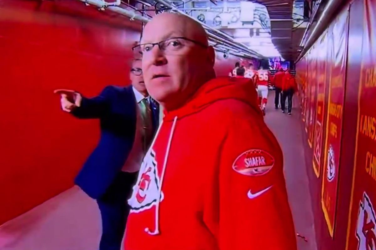 Shocking Security Measures Seen During Travis Kelce Postgame Walk Off ...