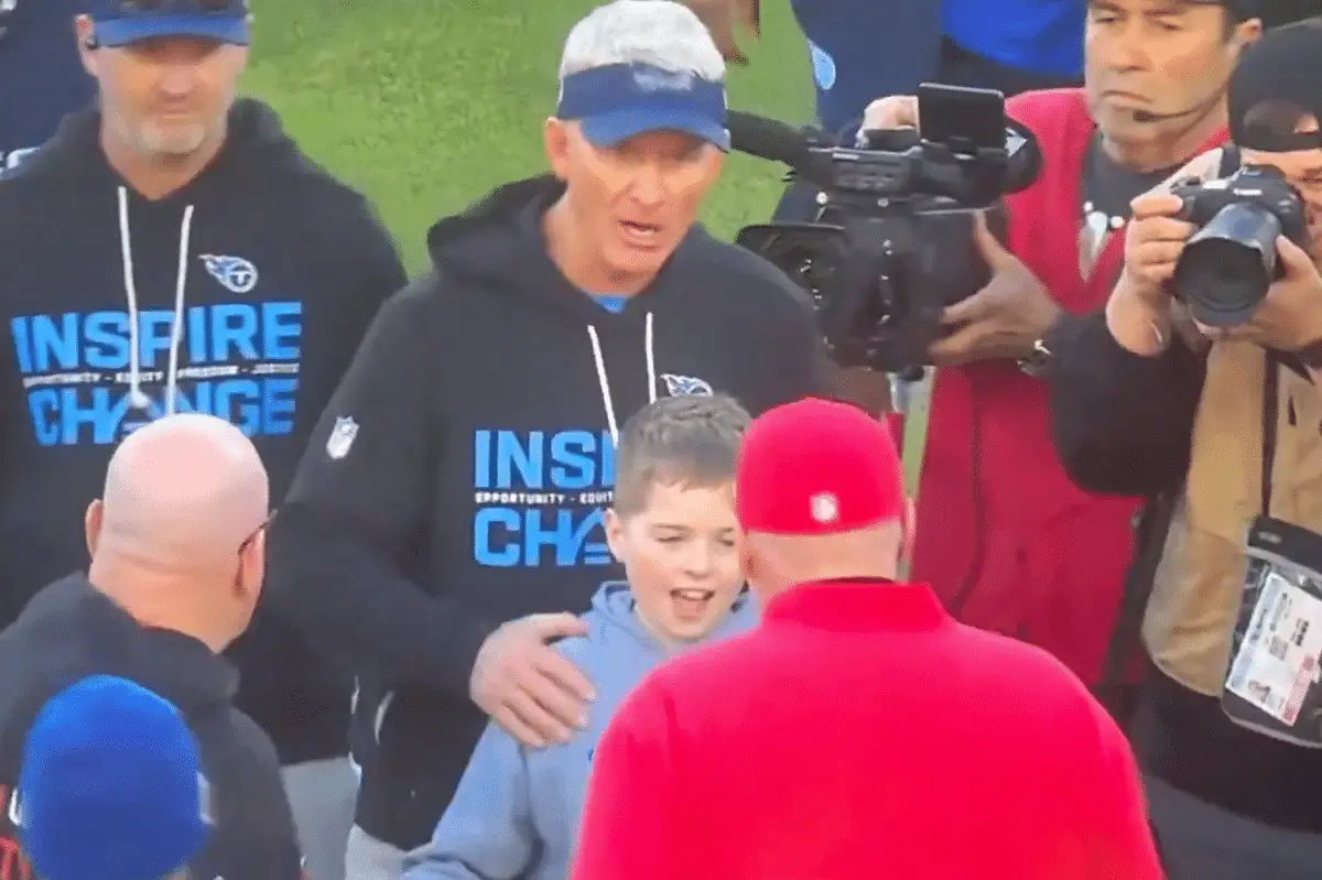 Titans Coach Stuns NFL World Bringing Kids To Meet Andy Reid After ...
