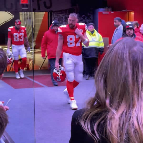 “Go Home & Get Peg–D By Taylor”: NFL Fans Blame Taylor Swift For Travis ...