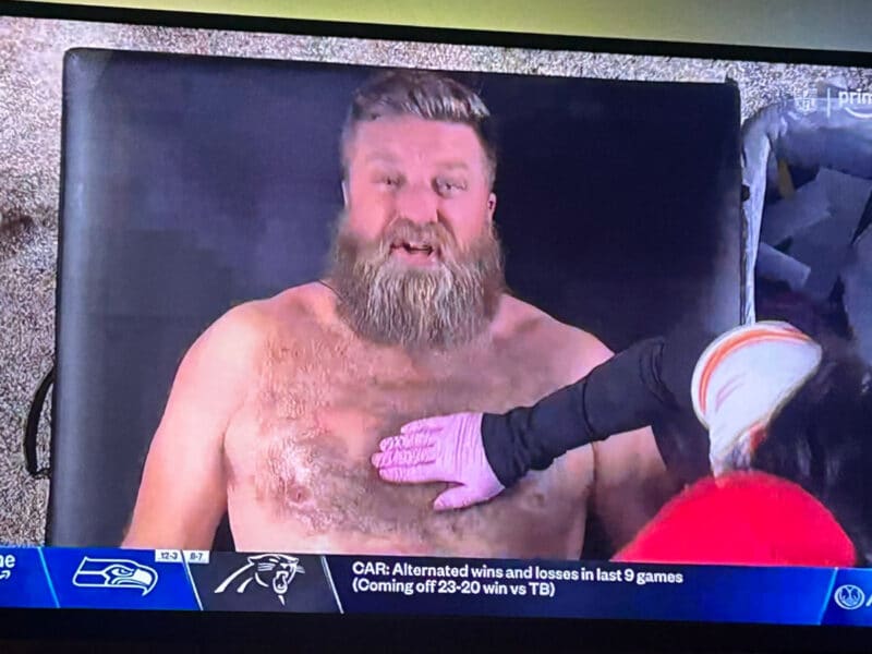 "My Nipple!": NFL Fans Lose It As Ryan Fitzpatrick Screams In Pain ...