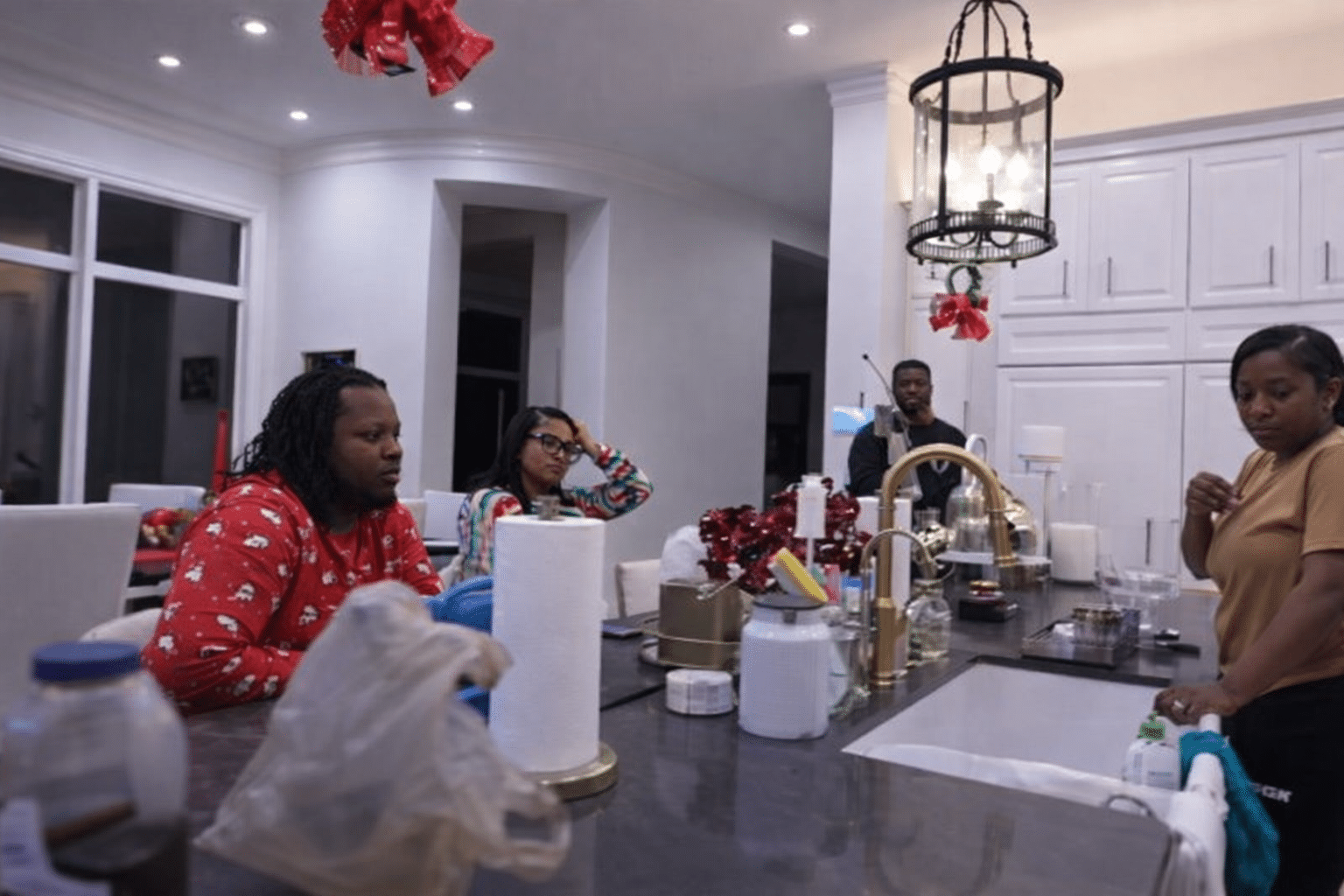 Shilo Sanders Left In Disbelief Watching Deion Sanders Go All Out On ...