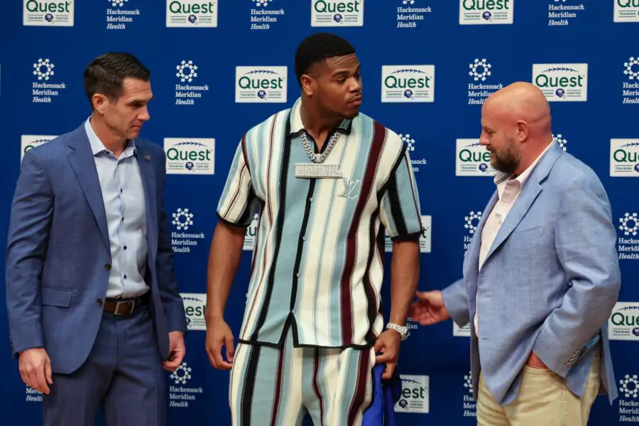 "WTF Are We Doing Here": New York Giants Fans Confused As To Why GM Joe ...