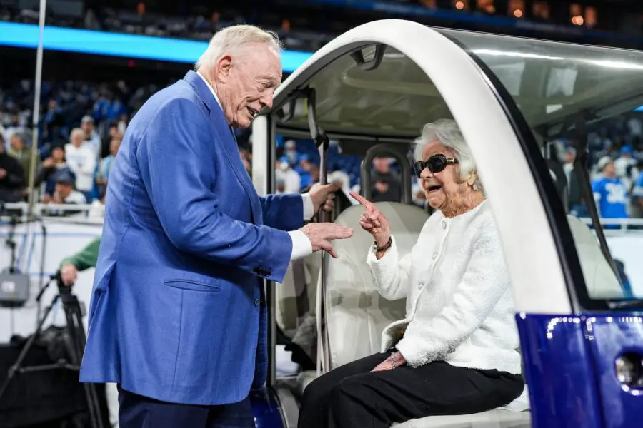 "Mediocre Team That Jerry Jones Put Together": Dallas Cowboys Fans Mad ...