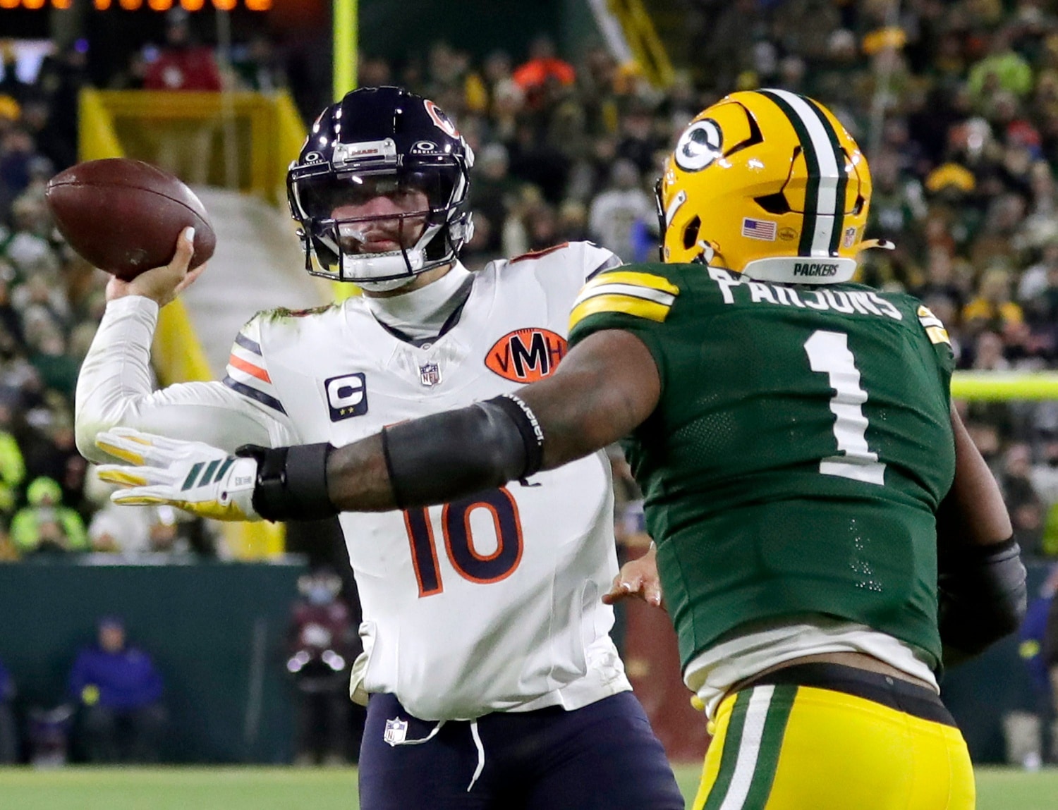 "Caleb Isn't A Good QB": Chicago Bears Fans Frustrated With QB Caleb ...