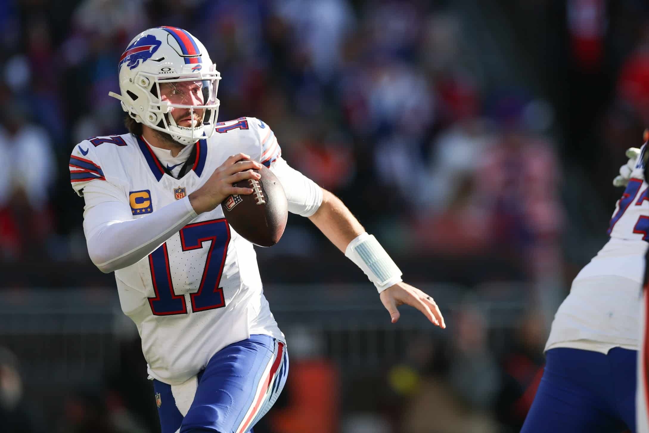 Josh Allen Breaks Silence On Hailee Steinfeld’s Broncos Fan Clip Ahead ...