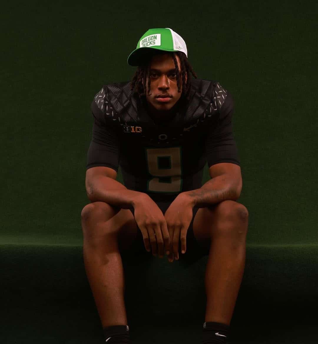 "Let's Run It Back": Oregon Ducks Underrated Weapon Reveals 2026 Plans ...