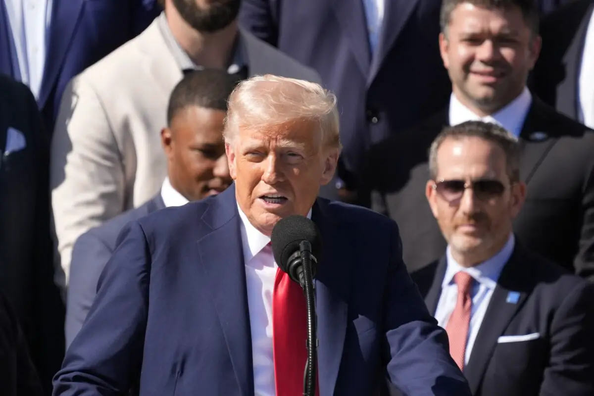 “I Am NOT Okay": John Randle Slams Donald Trump And ICE After Minnesota ...