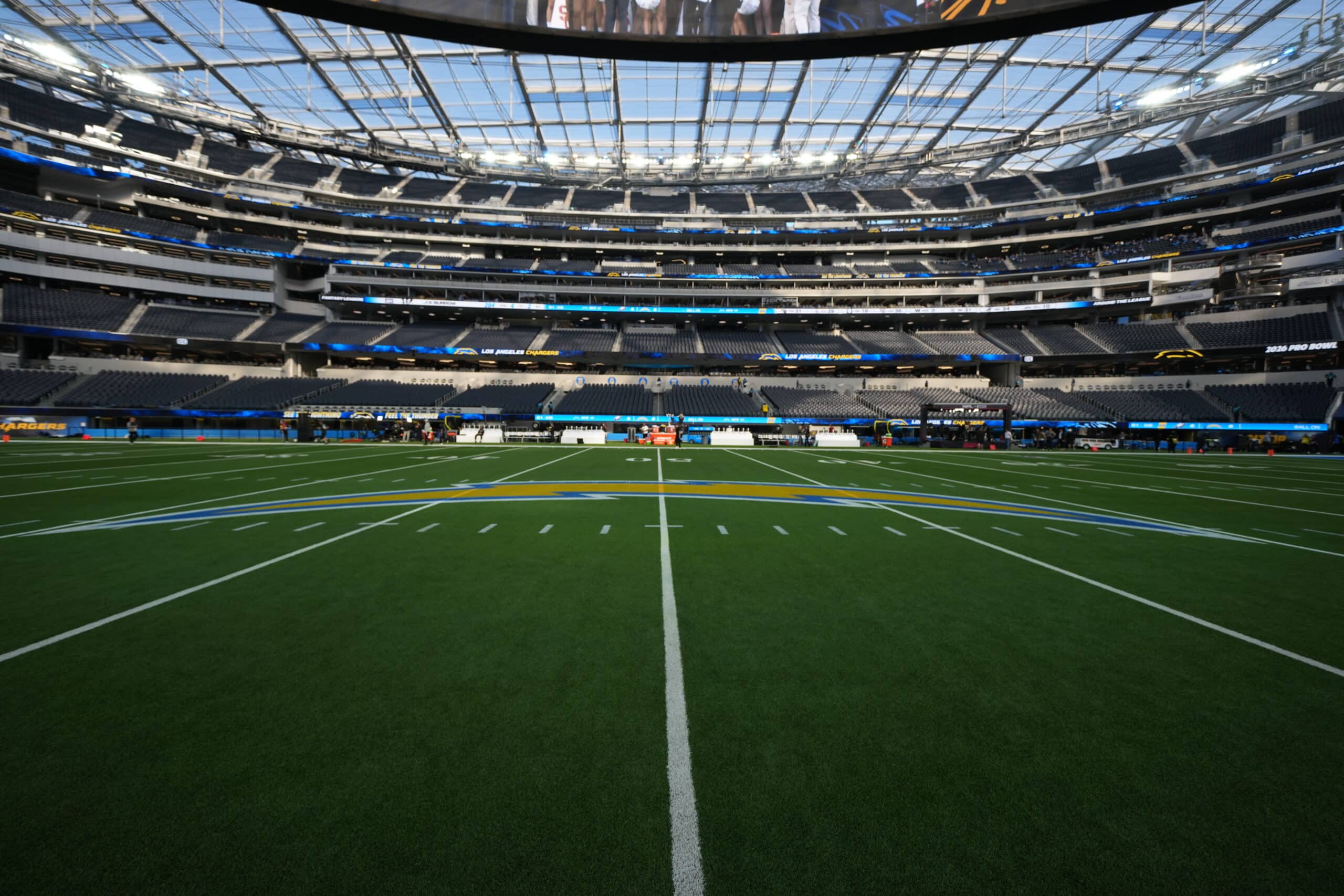 “That’s Sad”: Fans Mourn Tragic Death Of Ex-Eagles Lineman Kevin ...