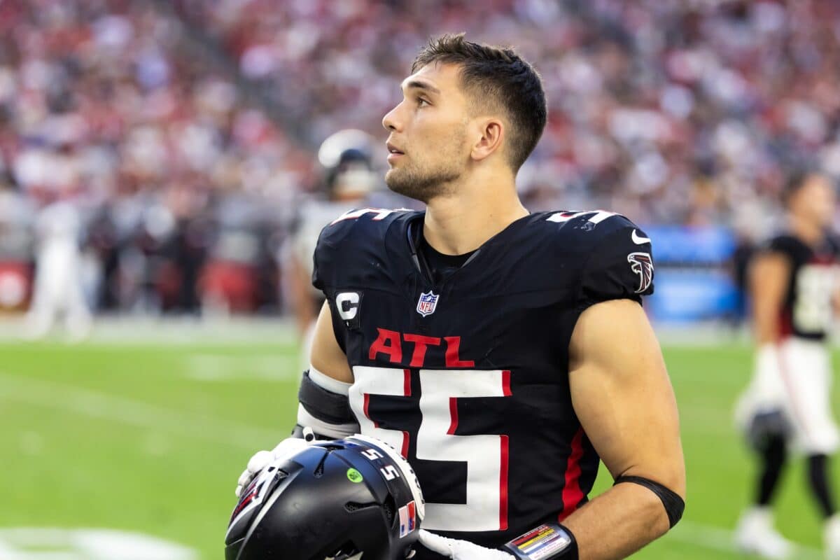 Buccaneers Predicted To 'Steal' Veteran Linebacker From Rivals Falcons