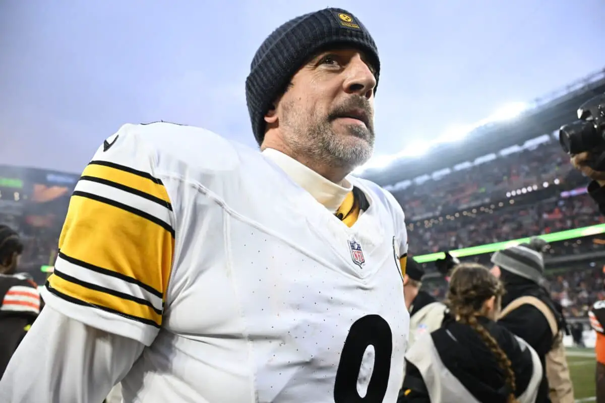 Aaron Rodgers Snaps At Reporter Over Mike Tomlin Question